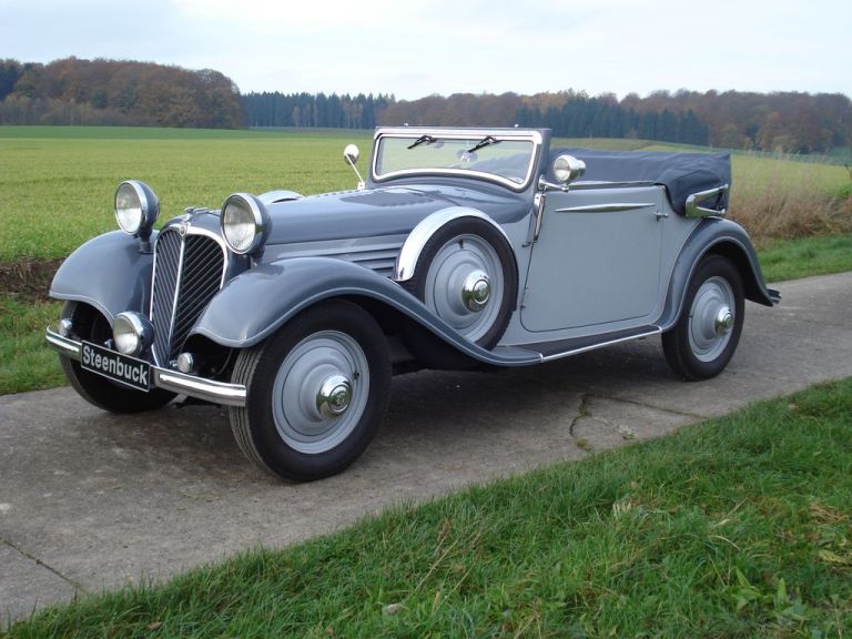 Stoewer, le constructeur allemand qui réalisa une traction équipée d'un ...