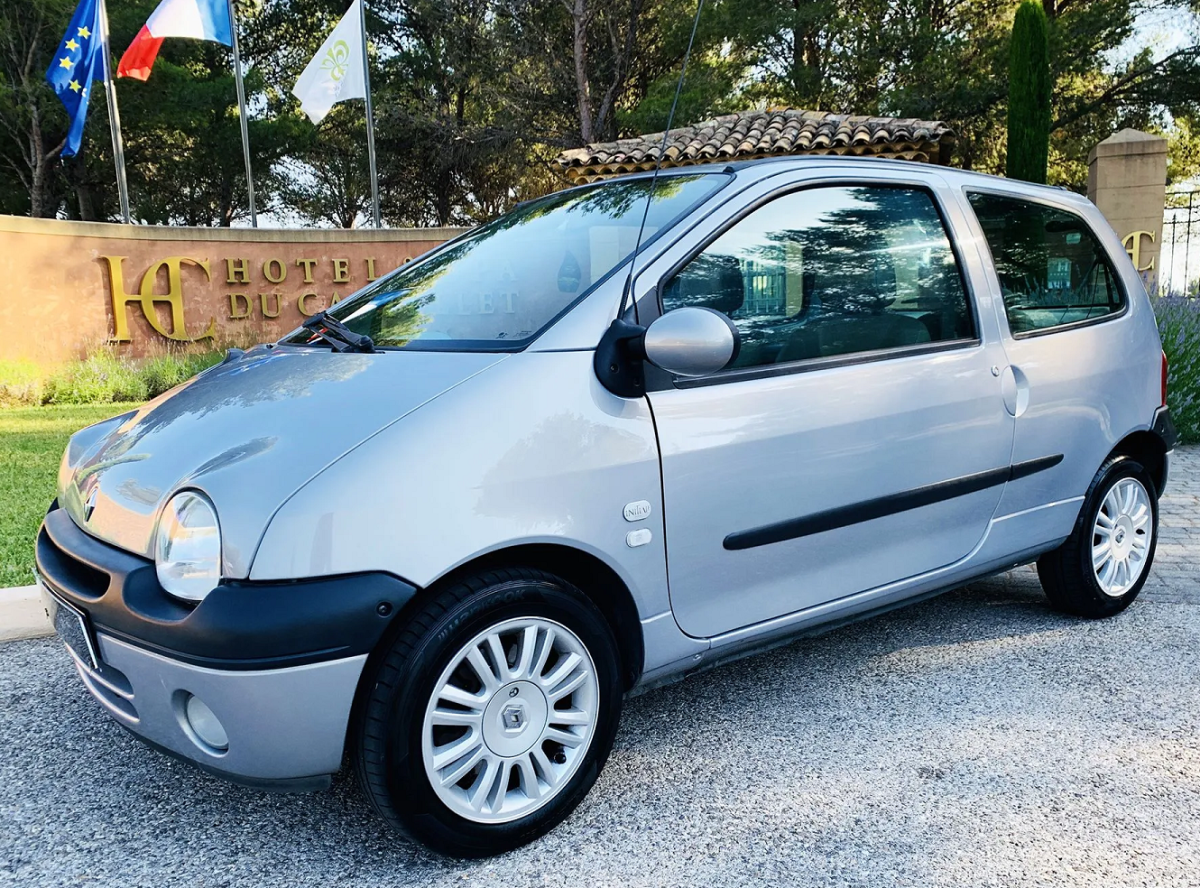 Focus sur les Renault Twingo - Absolutely Cars