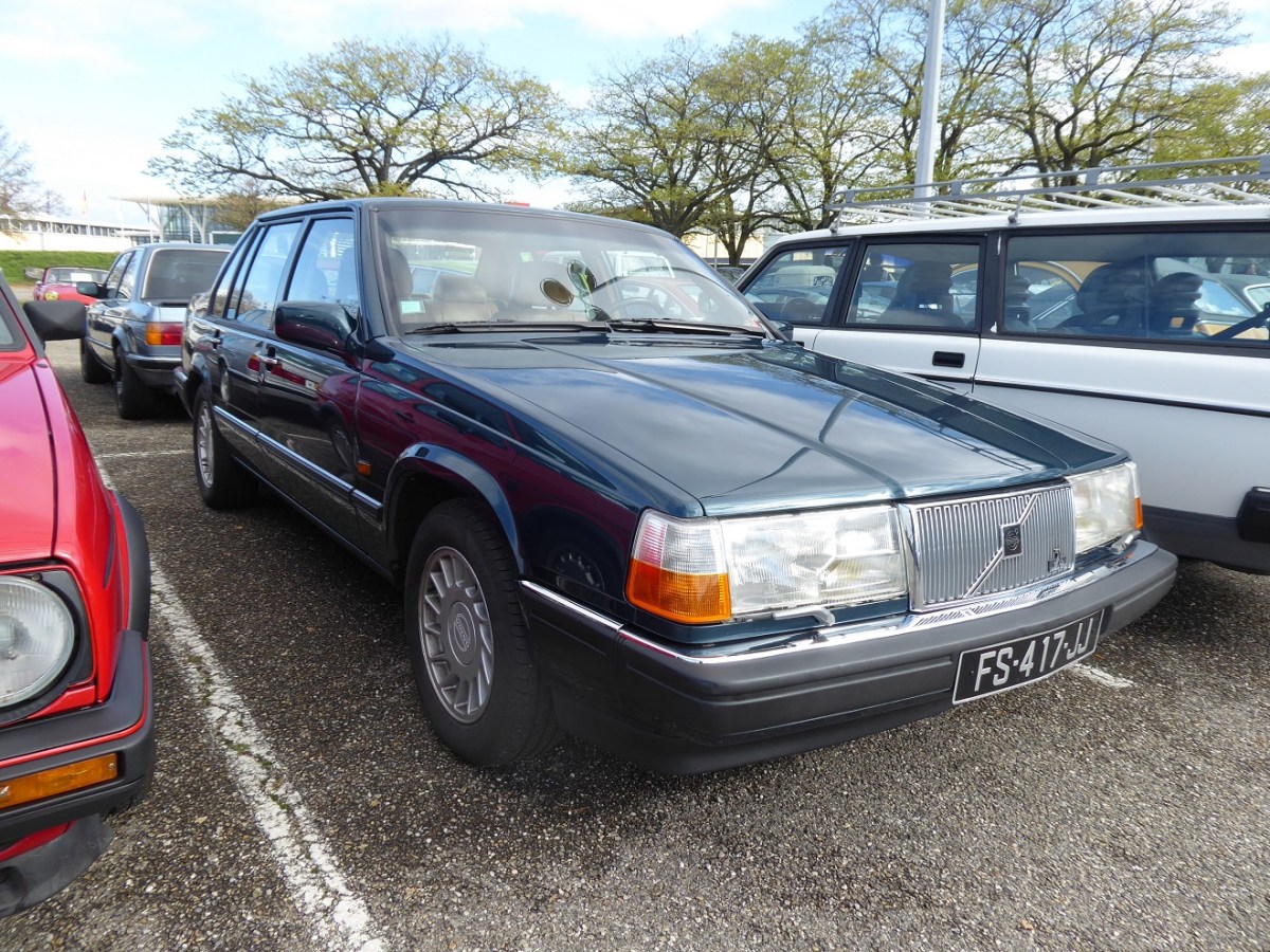 Focus sur : La Volvo 760, un pari osé ! - Absolutely Cars