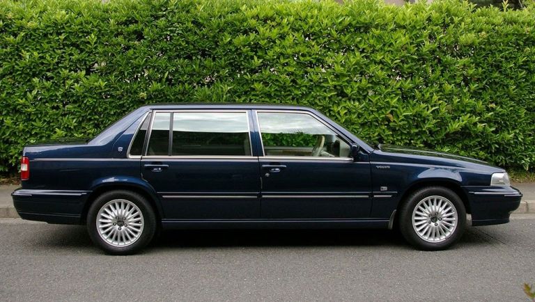 Focus sur : La Volvo 760, un pari osé ! - Absolutely Cars
