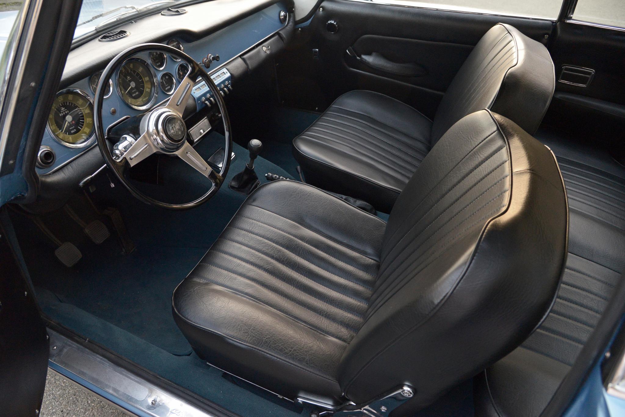 Iso Rivolta, le grand écart ! - Absolutely Cars